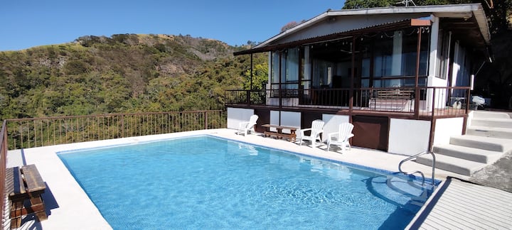 Orange Hills - Costa Rica