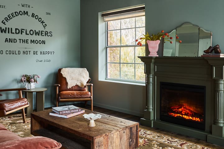 Boutique Creekside Retreat In The Heart Of Bright - Bright