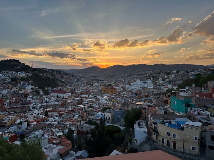 House 10min Walk Dwtn 2br 3bath Terrace Great View - メキシコ