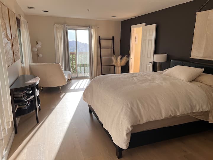 San Anselmo Retreat By Trails, Nature And View - San Anselmo, CA