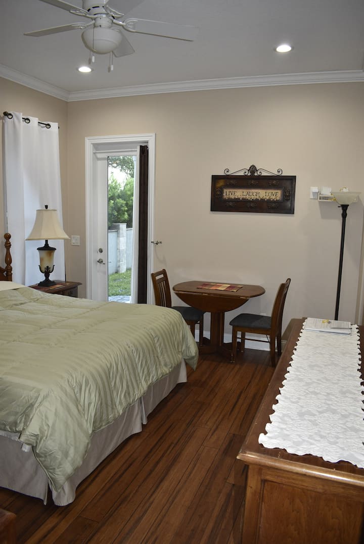 Il Rifugio Private Waterfront Suite Near Mayo - Jacksonville, FL