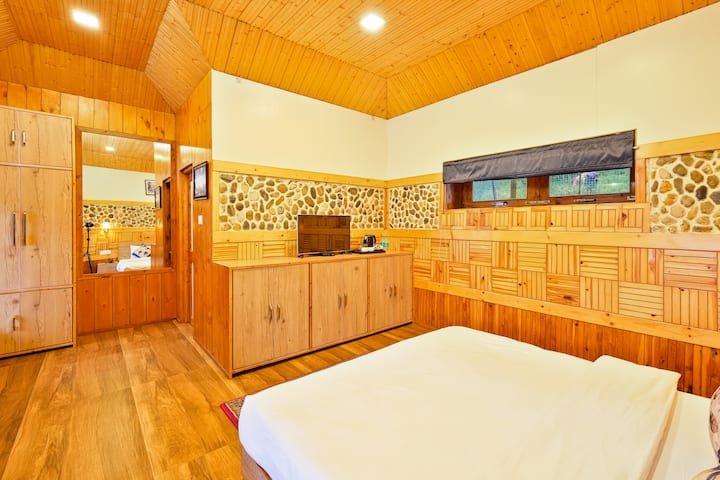 Pahadi Home | Pinewood Cottage |Gem Near Shimla - Cheog