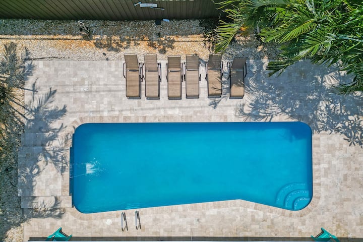 Sun Drenched Large Pool 6 Mins To Sun, Surf, Sand! - Fort Lauderdale, FL