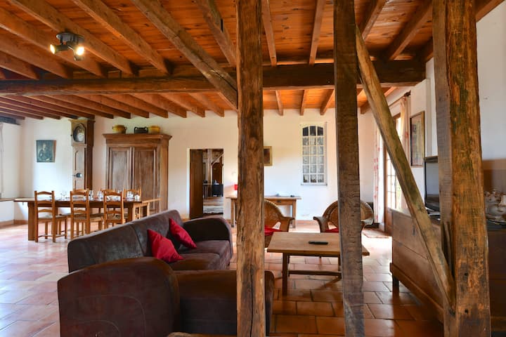 Château Sauvéméa 2 Gîtes, Piscine, Lac(pêche) - Pyrénées-Atlantiques