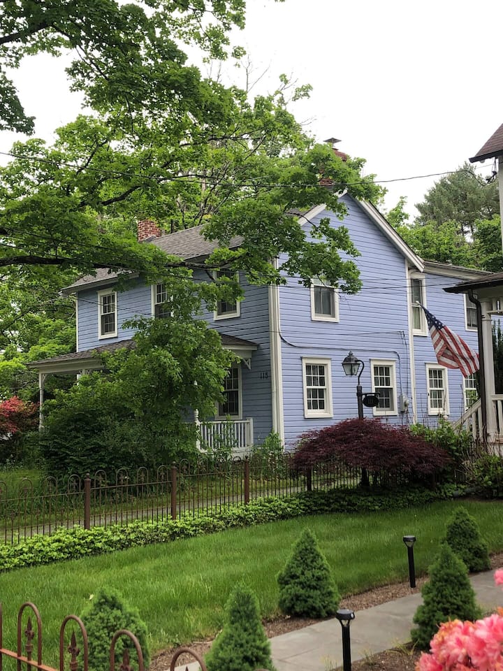 2brs, 4 Guests, Priv Bath, 1860's In-town Colonial - Princeton, NJ