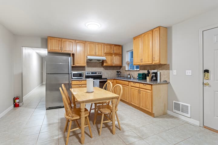 2br/1ba, Light Rail, Airport, Seattle, Wifi #C - 倫頓