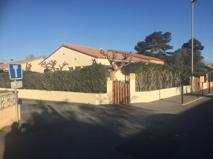Petite Villa Indépendante , Proche Plage. - Sainte-Marie