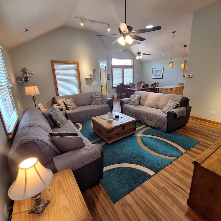 Calypso's Cove - Dog Friendly, Fenced Yard - Kitty Hawk, NC