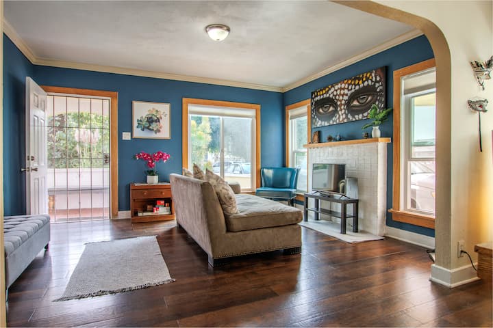 Super Offer Quiet & Bright 2br – Mid-city Offer - Los Angeles, CA