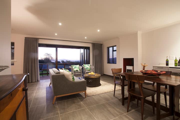 'Micah' - A Superior Suite In Stellenbosch - Stellenbosch