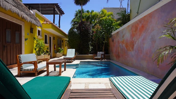 Seahorse Suite: Pool, Garden, Rooftop, Private - Isla Mujeres