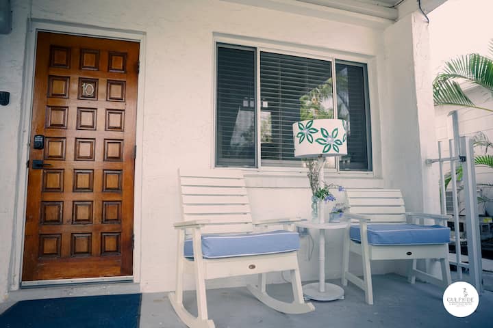Charming Gulfside Studio 10 - St. Pete Beach, FL