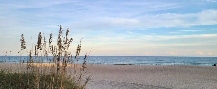 Easy Living In The Heart Of Carolina Beach - Carolina Beach, NC