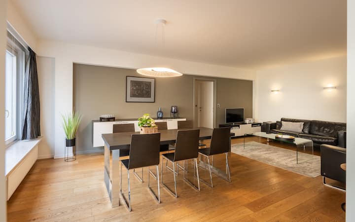 3-slaapkamer Appartement Met Garage - Brujas