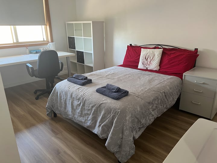 Knowledge Lodge, Cozy Studio Apartment 10 - Hobart