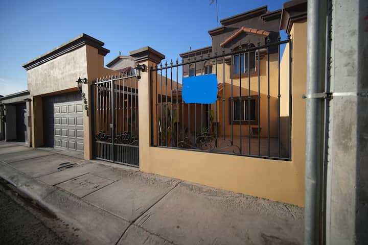 Blue Door, Beautiful House Golden Zone In Mexicali - Mexicali