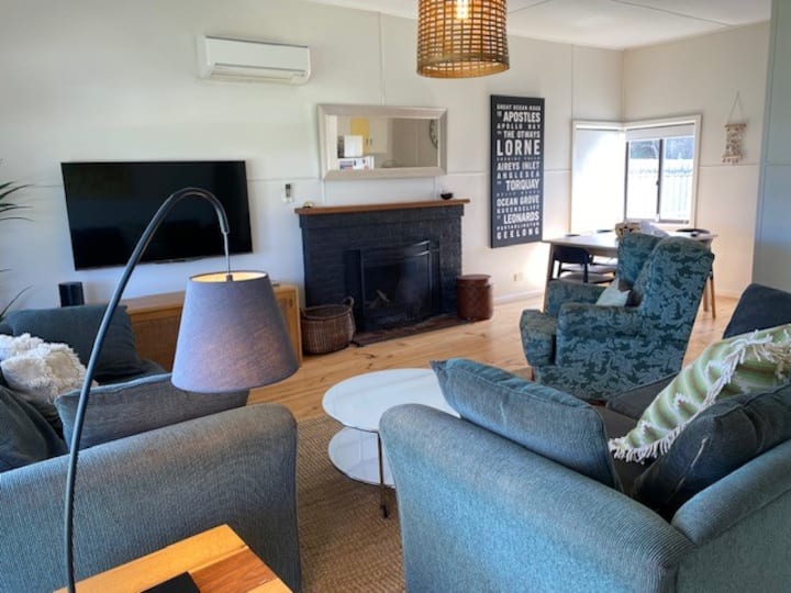 Moore Beach House... Includes Wifi - Apollo Bay