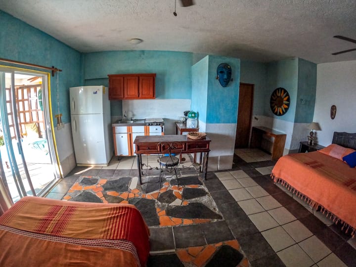 Suite #3 Casa  Del Artista,  Wide Room - Manzanillo, Colima, Mexico