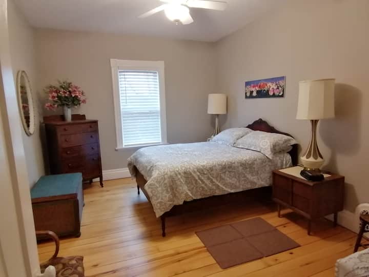 Maples Room - Berford Hill Estate - Wiarton