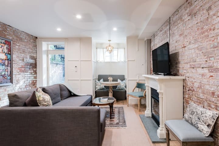 Historic 2br Rowhouse  3 Blks To Capitol & Parking - Washington, D.C., DC