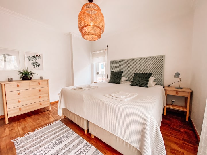 Newly Renovated Apartment In Cascais Close To Sea - Cascais