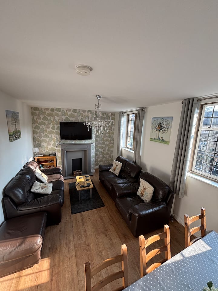 Large Luxury Townhouse In The Heart Of Bakewell - Bakewell