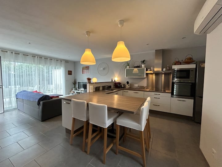 Le Pré Aux Cigales -Petite Maison à 10mn Du Centre - Uzès