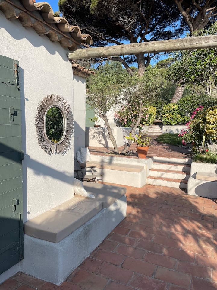Maison, Sur Plage Des Graniers à Saint-tropez - Saint-Tropez