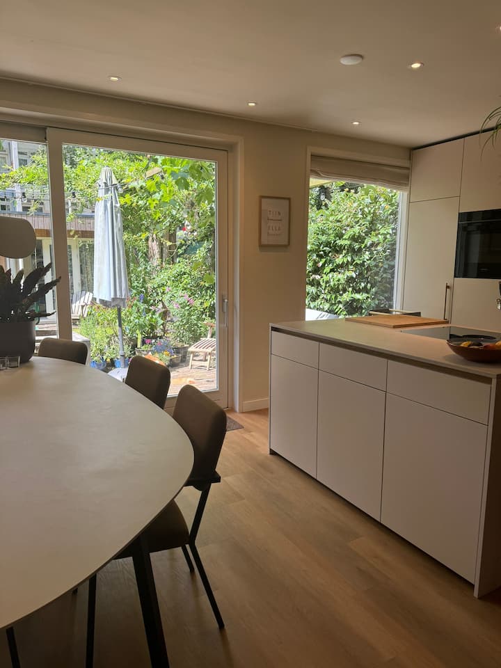 Spacious Family Home (2 Adults + 2 Small Kids) - Amsterdam
