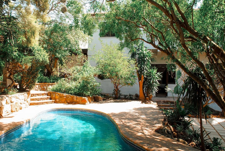 Comfortable Single Room, Overlooking The Garden - 