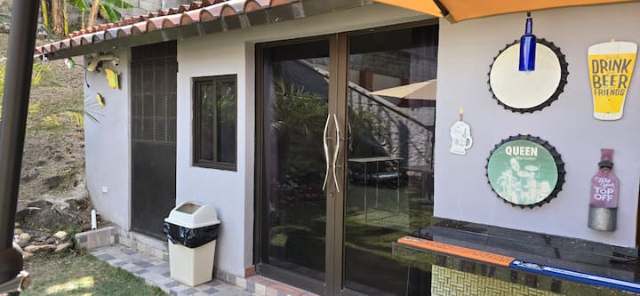 Private Room With Bathroom/ Cuarto Brisas Del Golf - Panama