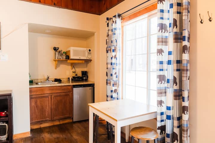 15: The Tallac Pet Friendly Studio - 南太浩湖