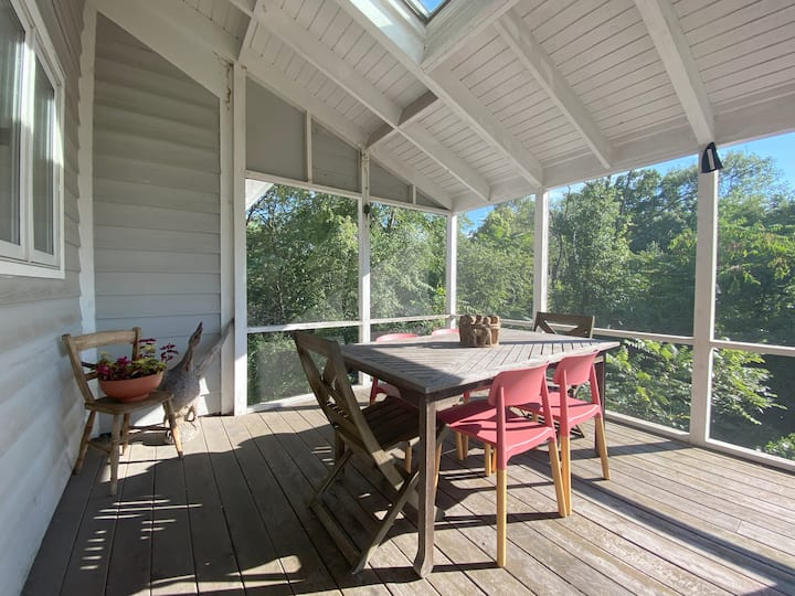5 Bedroom, 3 Bathroom Lakehouse. 5 Min Shortcut To The Beach! - Michigan City, IN
