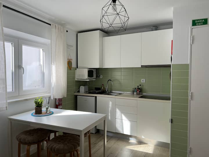 Casa Bernardes-cozy Chuckle - Ericeira