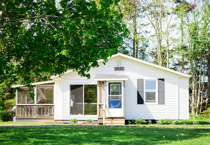 Mackenzie Cottage At The Birches - Prince Edward Island
