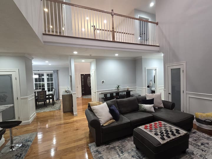 Luxurious Spacious Haven Retreat - Close2boston - Nashoba Valley Winery, Distillery, Brewery and Restaurant