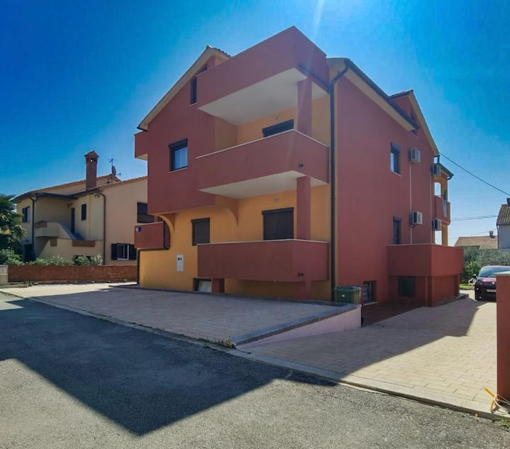 3-bedrooms - Large Terrace – 500 M From The Sea - Novigrad