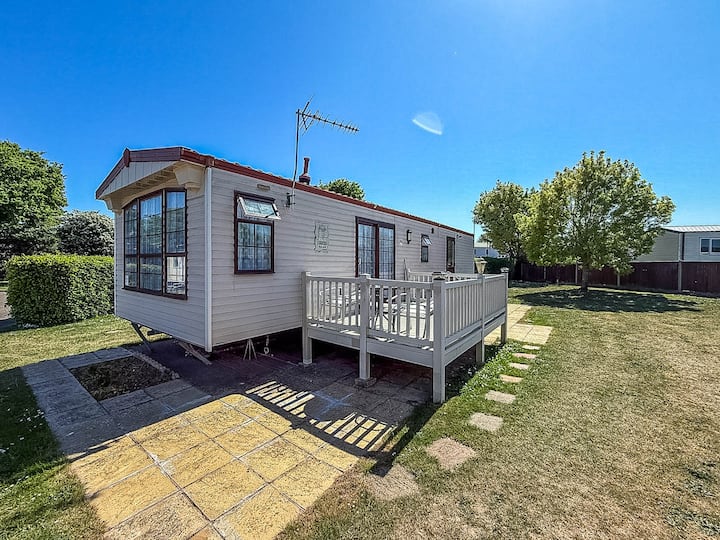 Great 6 Berth Caravan For Hire At Cherry Tree Holiday Park In Norfolk Ref 70801c - Great Yarmouth