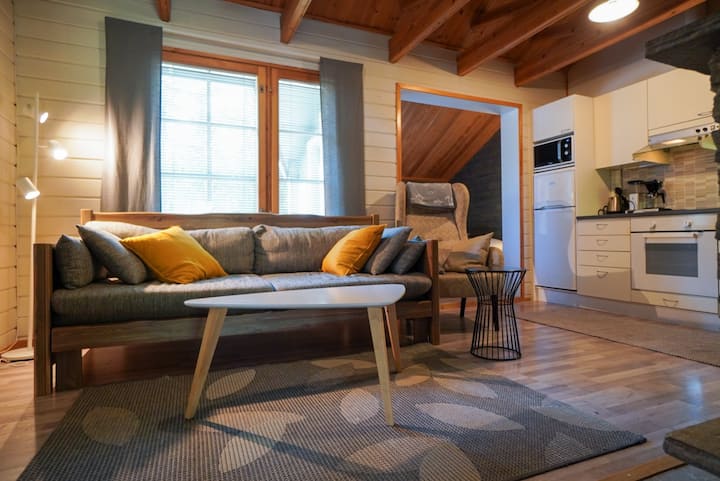 Cozy Ylläs Escape For 4 – Sauna, Fireplace & Wifi - Äkäslompolo
