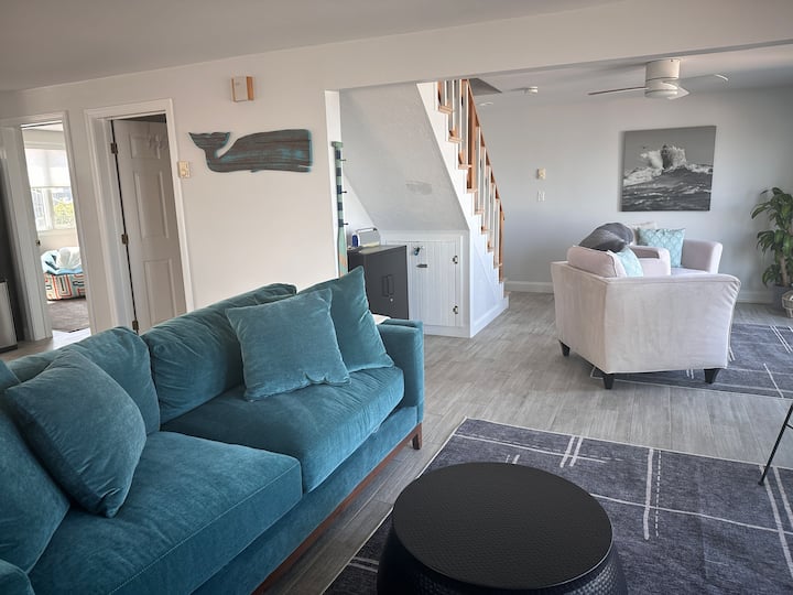 The Blue Beach House // Scituate, Ma - Massachusetts