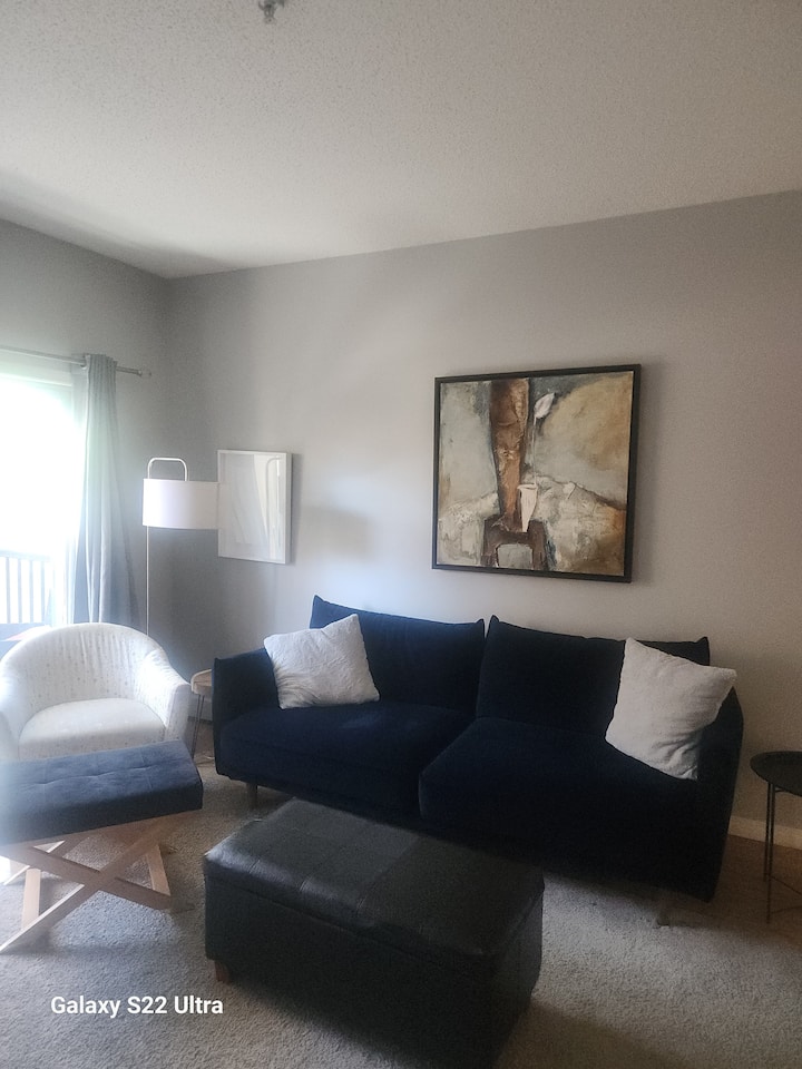 Centrally Located In The Heart Of Calgary - Calgary