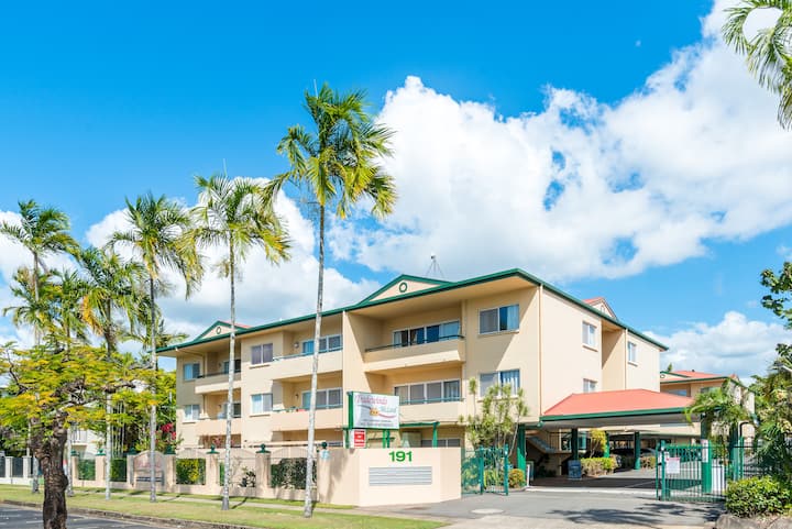 2 Bedroom Self Contained Apartment - Cairns