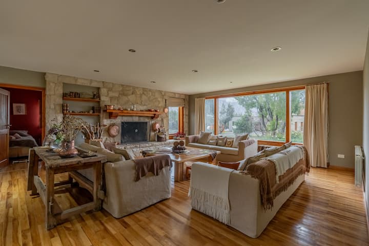 Unica  Y Exclusiva Casa En San Carlos De Bariloche - San Carlos de Bariloche