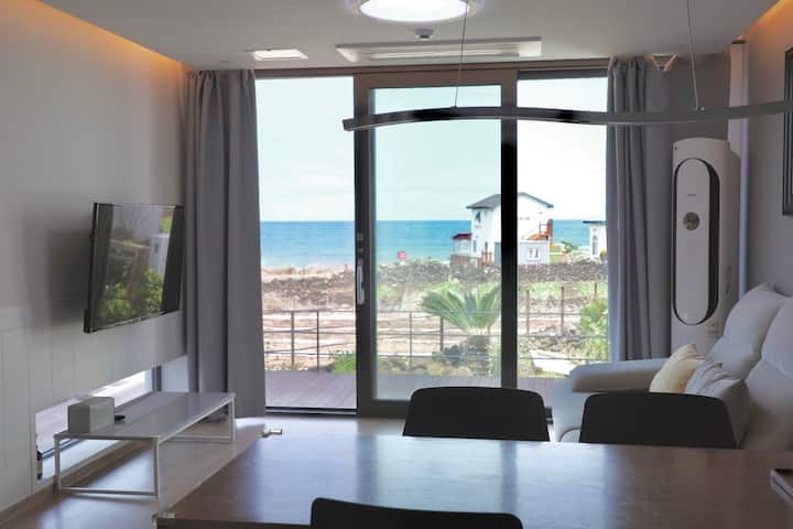 Private Ocean View House, Aewol Sea - Jeju-do