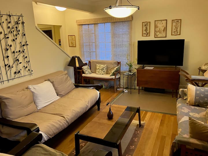 Bright, Airy Edwardian Home With Garden Sanctuary - Piedmont, CA