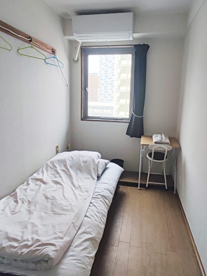 10_安心、安全、清潔！駅近、なんばまで一駅！（男性のみ） - Osaka