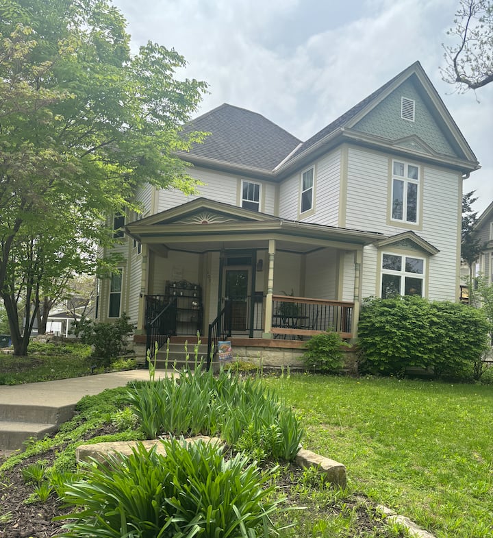 One Oh One Home-downtown Olathe - Spring Hill, KS
