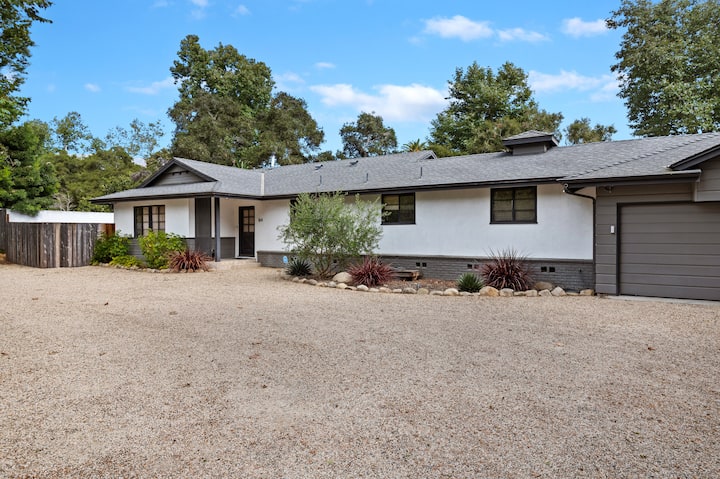 Family Home Near Butterfly Beach - Butterfly Beach, CA