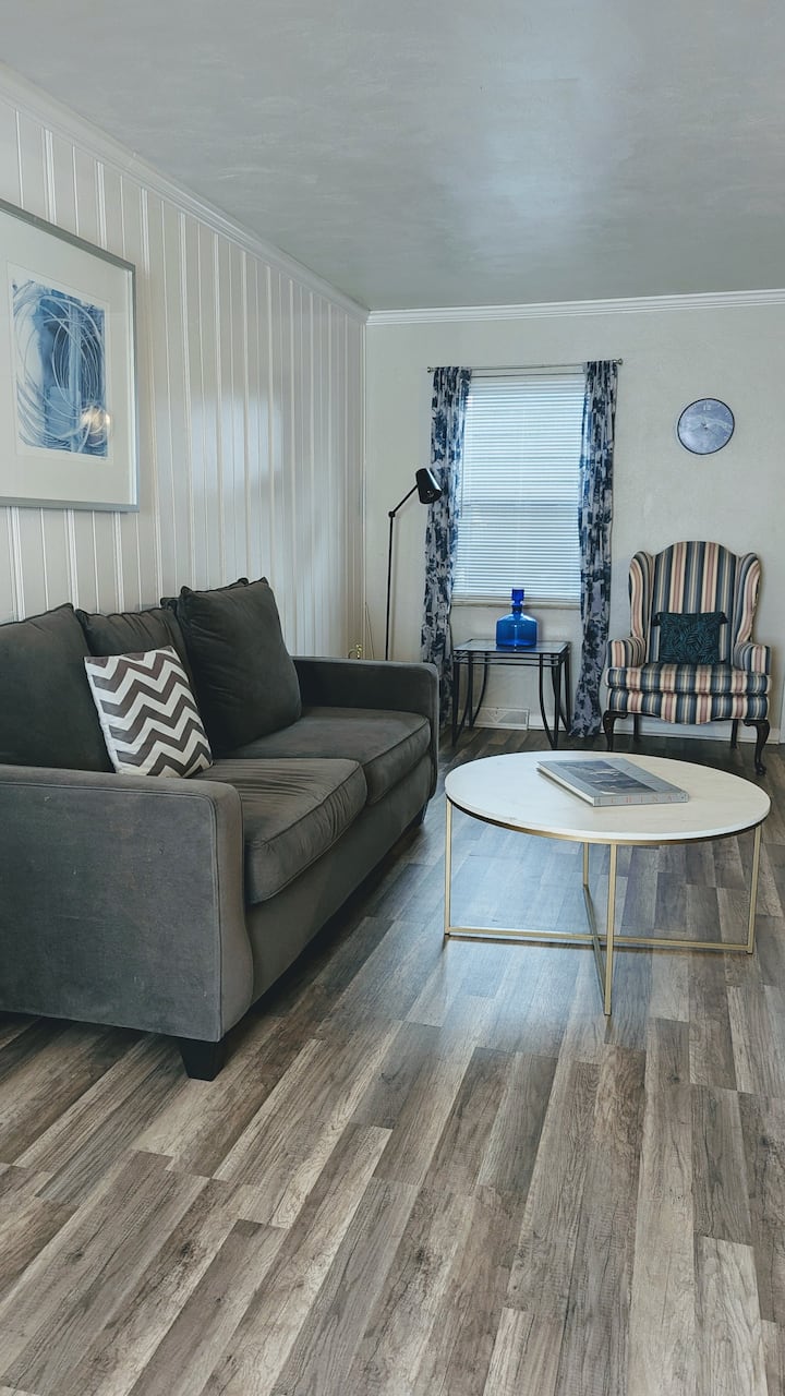 Chic Urban Living Near Osu And The Short North (D) - Columbus, OH