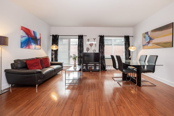 Modern 2br | Cozy | Steps To Place‑d’armes Metro - Brossard